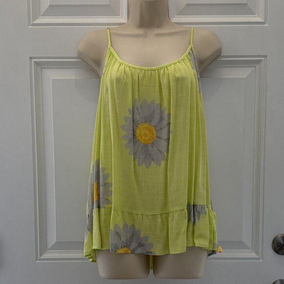 MISSLOOK | Tops | New Green Floral Top By Misslook | Poshmark